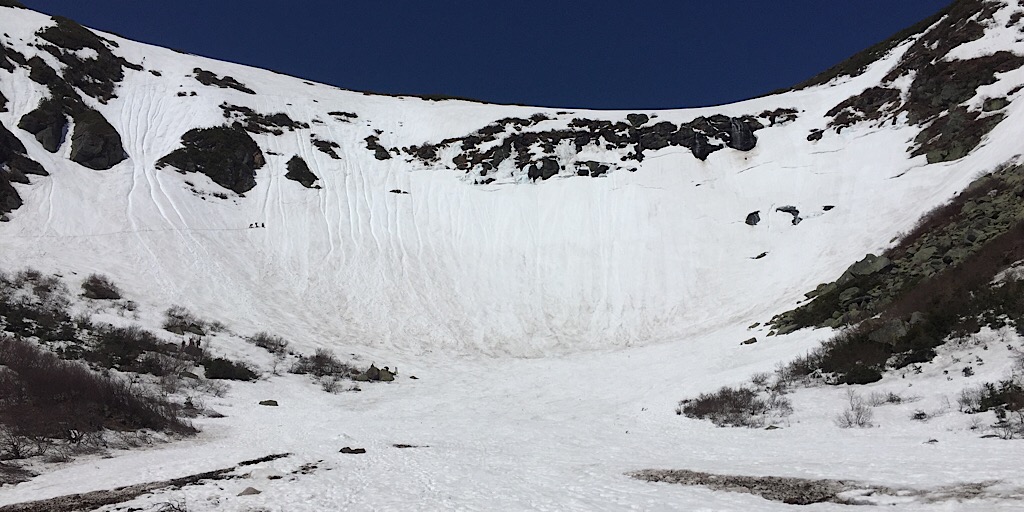 Skiing Tuckerman Ravine – Redline Guiding